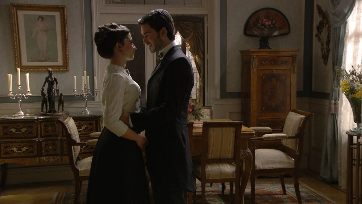 Akacjowa 38 - 558 i 559 odc. Teresa zgadza się poślubić Fernanda! A Mauro odkrywa coś, co może ...